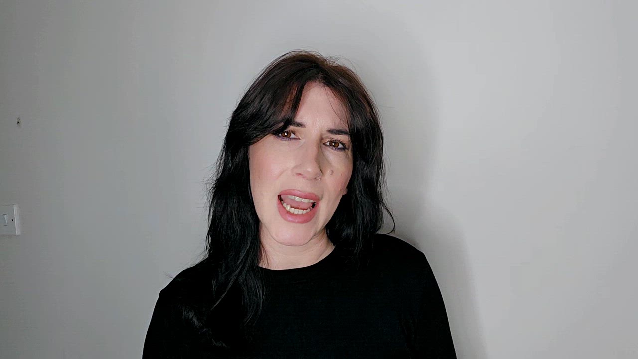 Sarah Gold - Professional Profile, Photos on Mandy - Actress and Model