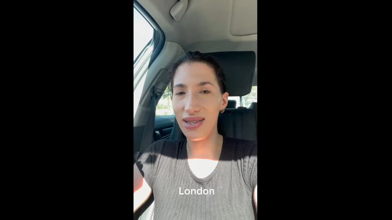 Effy - Professional Profile, Photos on Backstage - Actor/Model